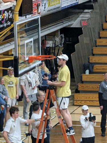 Keyser takes his cut on the net as Geneva wins PAC championship ...