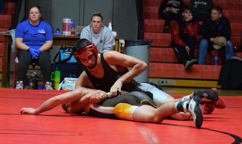 The road to Hershey starts in Sharon; Area grapplers head to sections ...