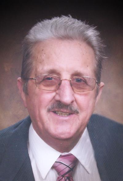 William Albert 'Bill' Gundaker | Obituaries | recordargusnews.com