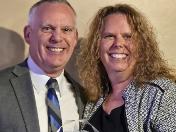 Mercer chamber gives top awards to Cunningham's, Mercantile, Common ...