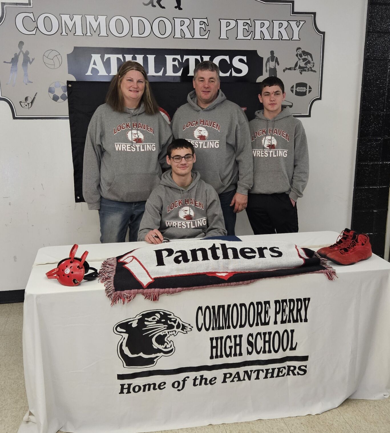 Lazzar formally signs with Lock Haven | Sports | recordargusnews.com