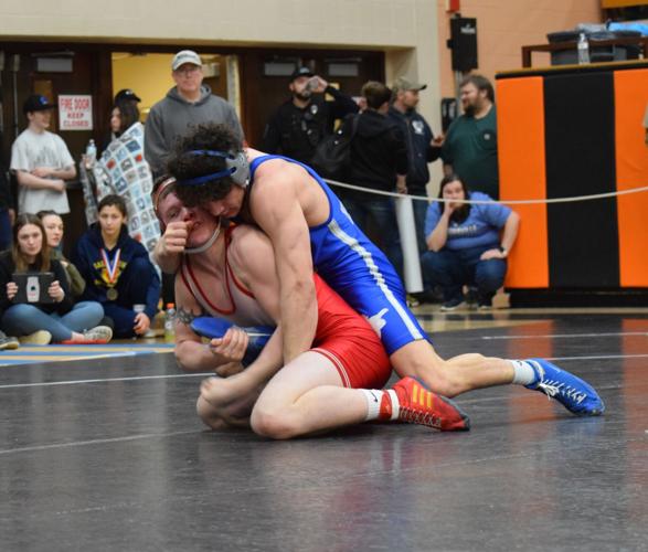 Raiders win 52nd Section Championship | Sports | recordargusnews.com