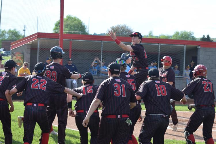 Big night in Lakeview as Sailors win share of Region 3 title with 10-3 ...