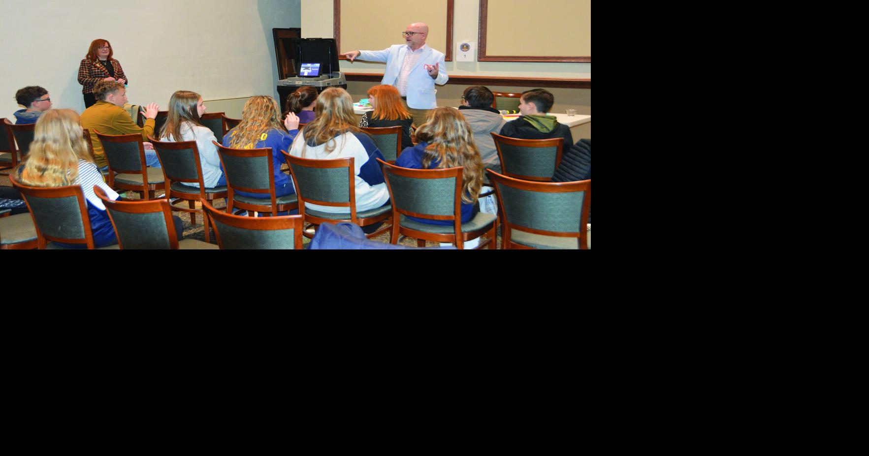 Middle schoolers meet their government at civics summit | News ...