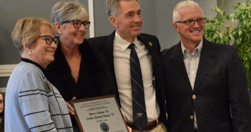 Kiser, Leonard, Baughman, Omans going into GHS Distinguished Hall ...