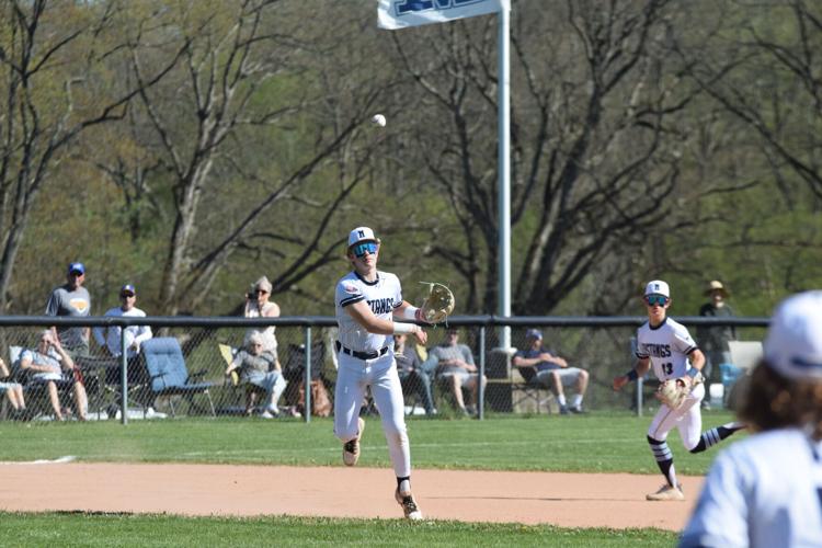 Trojans score 13 in seventh, defeat Mustangs 20-1 | Sports ...