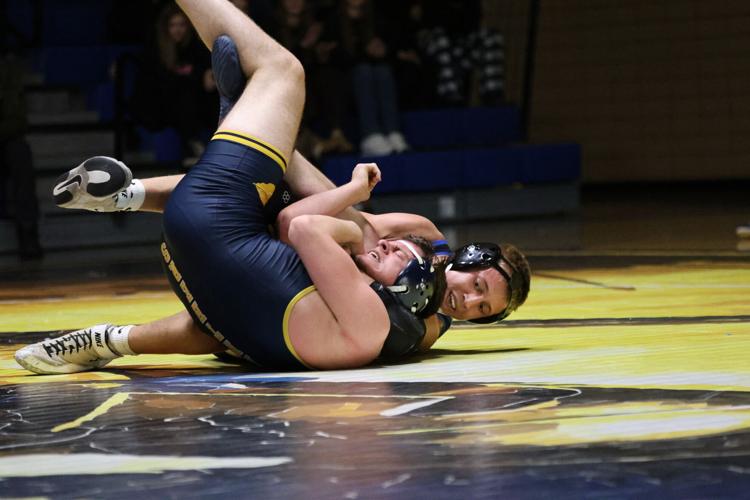 Hunter Cox eclipses century mark on the mats as a junior | Sports ...