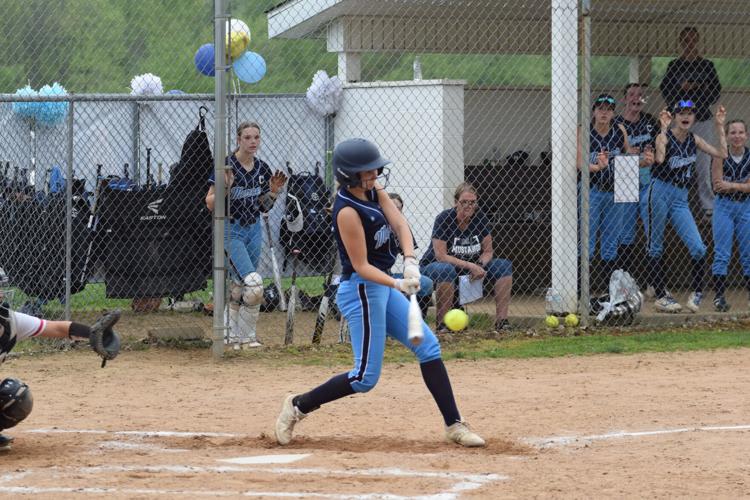 Big Reds spoil Lady M's senior day, win 3-1 | Sports | recordargusnews.com