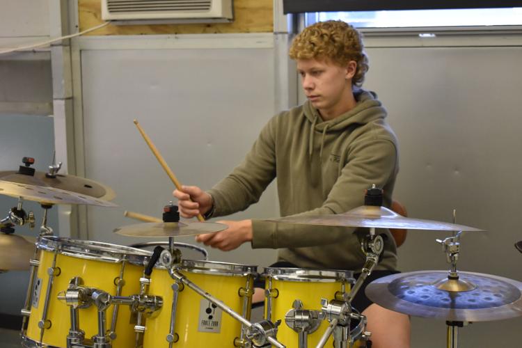 Reading, Writing, Rock: Reynolds students make music, make friends in ...