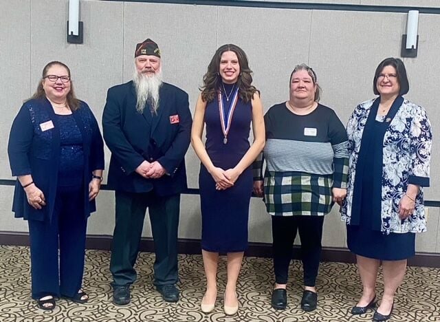 Jamestown student's patriotic essay takes her to states | News ...