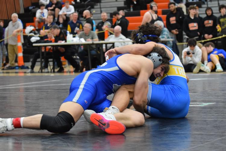 Wyatt Lazzar looks to repeat District 10 title | Sports ...