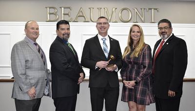 David Fenn sworn in as Beaumont mayor | Local News | recordgazette.net