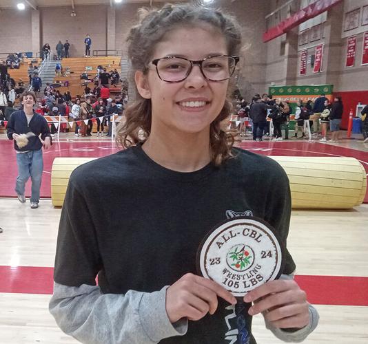 Wrestlers put on show for crowd | Sports | recordgazette.net