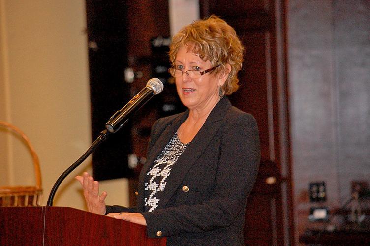 Table of Plenty ‘roasts’ Linda Hanley | Community | recordgazette.net