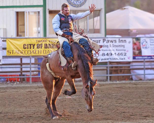 Parade and rodeo draw hundreds to Stagecoach Days | Community ...