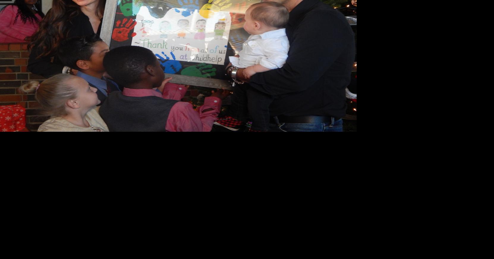 Full House star visits Childhelp to donate $10,000 | News ...