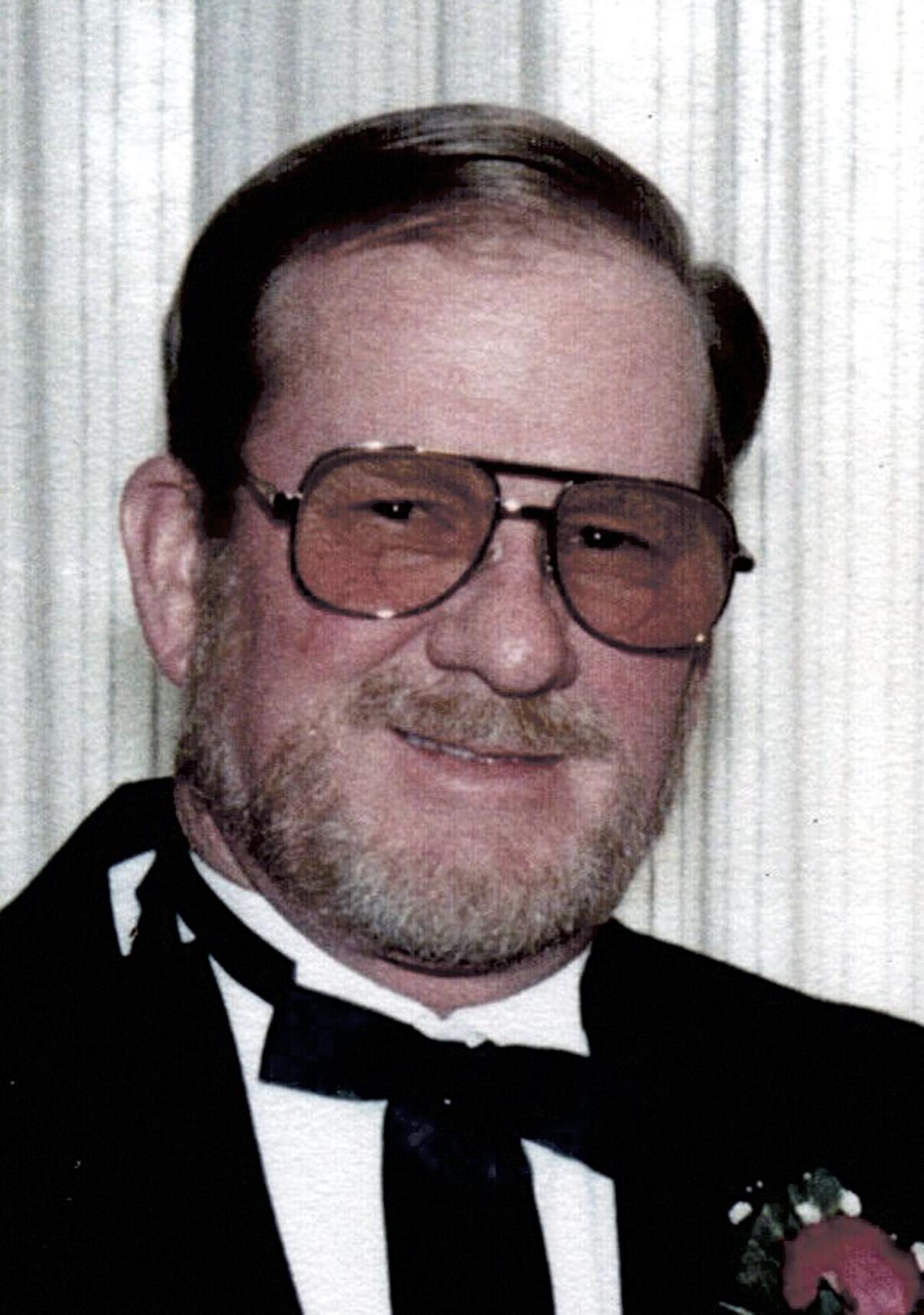 Oscar Eugene Reade | Obituaries | recordgazette.net