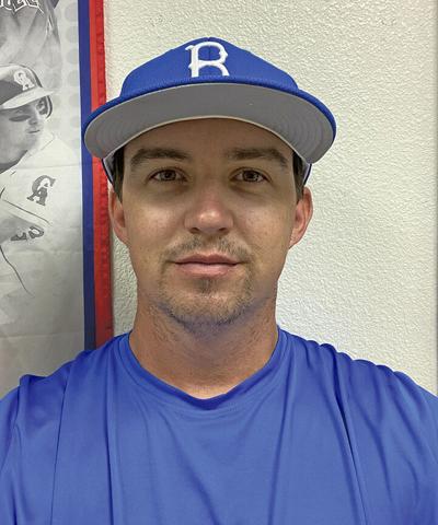 Travis Tomsen is new Cougar baseball coach | Sports | recordgazette.net