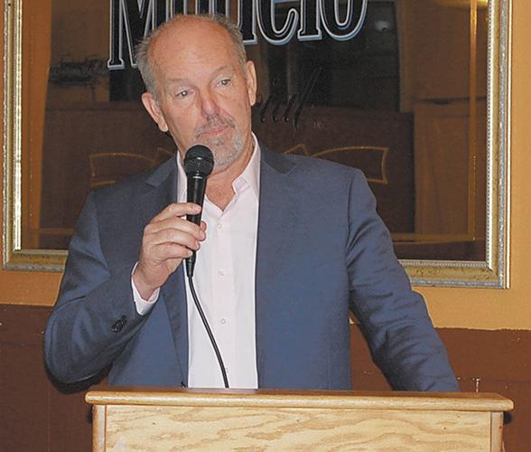 Bogh, Hewitt meet constituents at chamber breakfast | | recordgazette.net