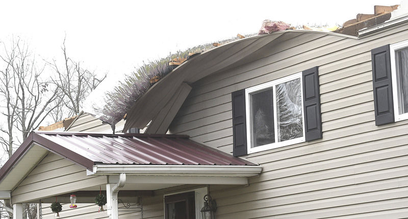 Strong winds take roof off home (WITH VIDEO) | News | register-herald.com