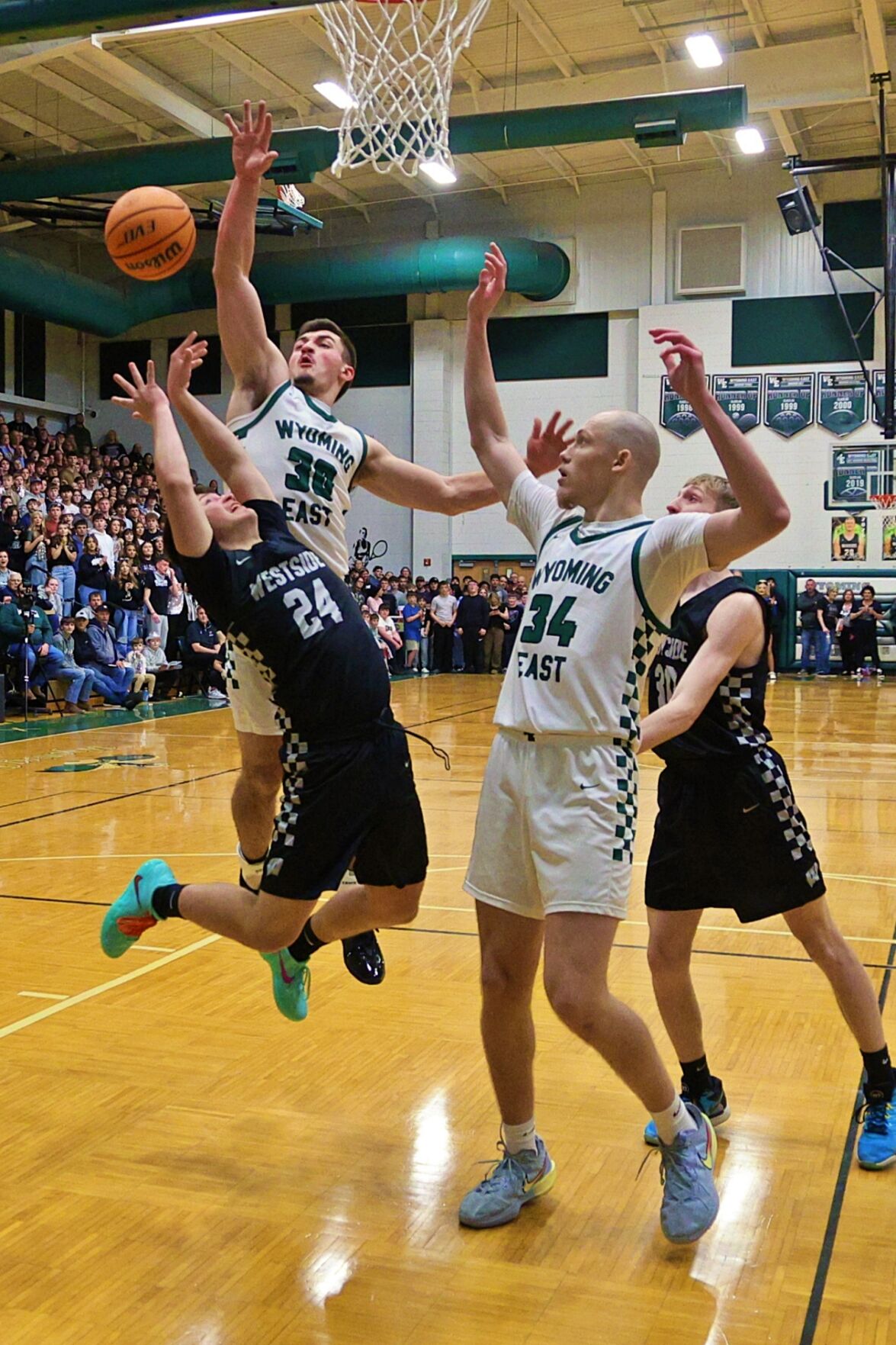 Boys prep basketball: Morgan leads talented Wyoming East into state ...