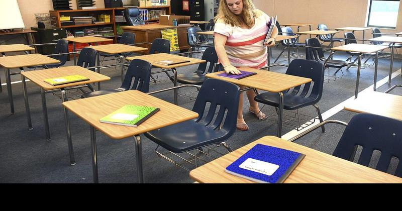 Collins Middle School reunited | News | register-herald.com