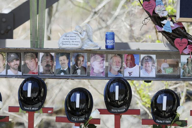 Family members gather to remember the lives lost at Upper Big Branch ...