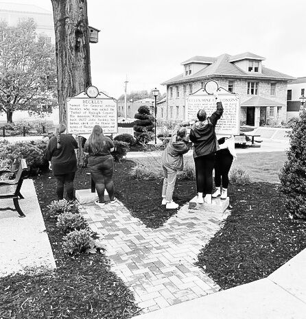 Shady students clean historic markers | Education | register-herald.com