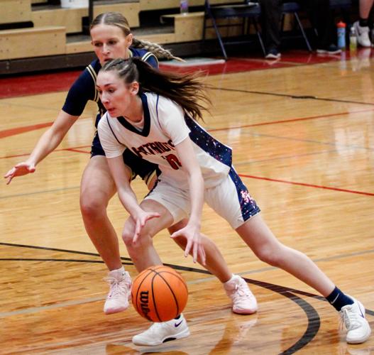 Girls prep basketball: Mills' FT with less than a second left sends ...
