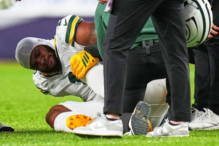 MRI confirms Packers' Micah Parsons tore his ACL, AP source says ...