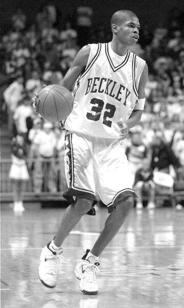 NBA player Slay honored at city entrances | Sports | register-herald.com