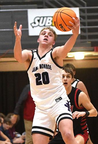 Red-hot Cole leads James Monroe over Liberty | Sports | register-herald.com