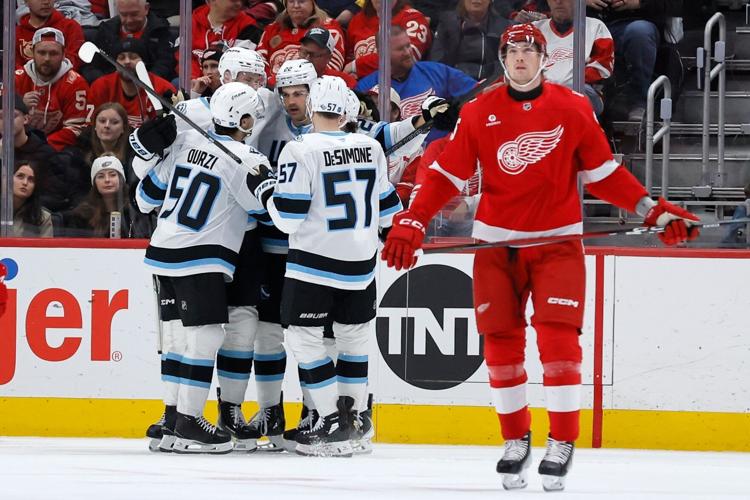 Keller and Mammoth slow down Atlantic Division-leading Red Wings, 4-1 ...
