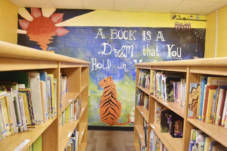 Fifteen-year old aspiring artist kick-starts dream career with mural at ...