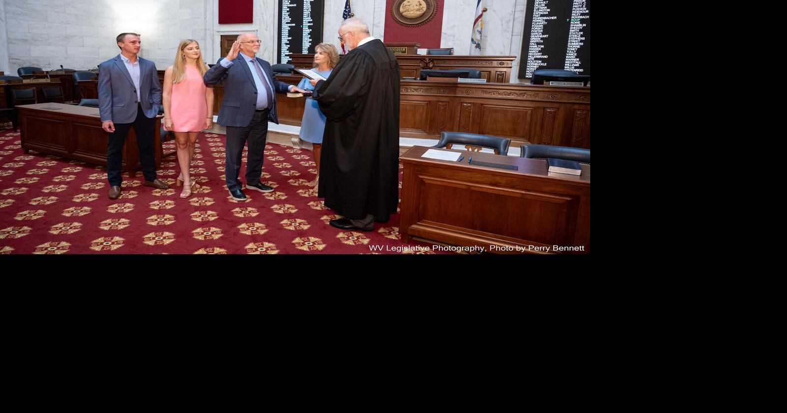 Carl “Bill” Roop takes House of Delegates oath of office | State ...