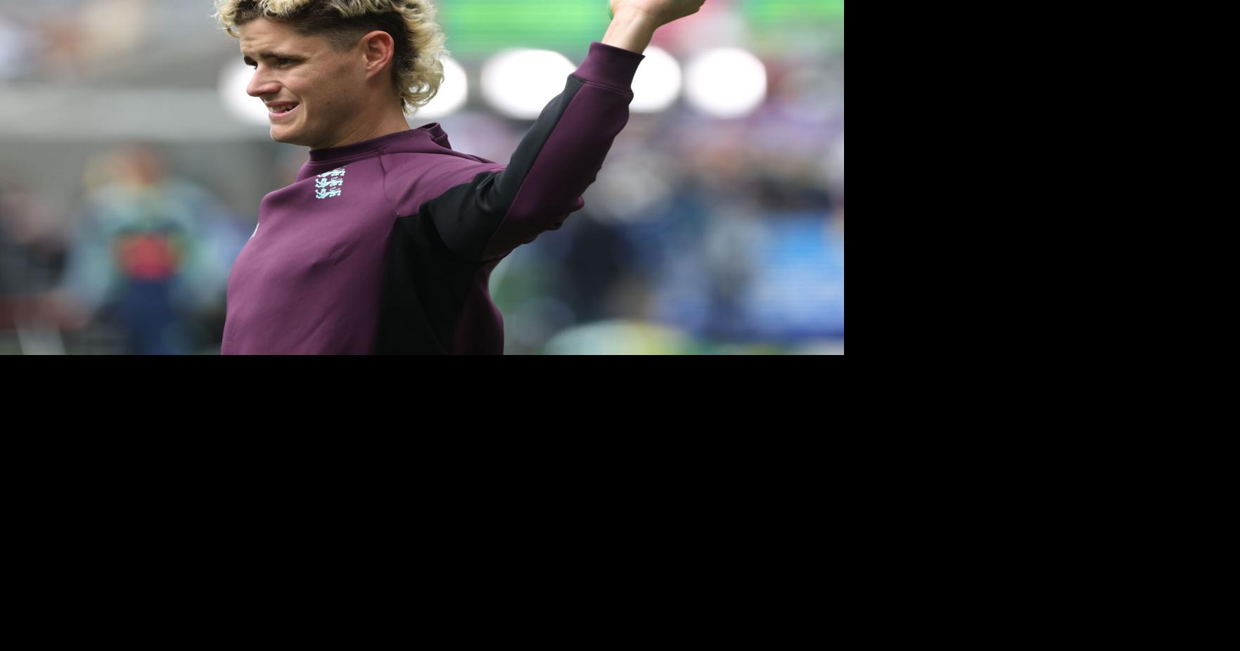 20 wickets fall on a record-breaking Day 1 of the fourth Ashes test ...