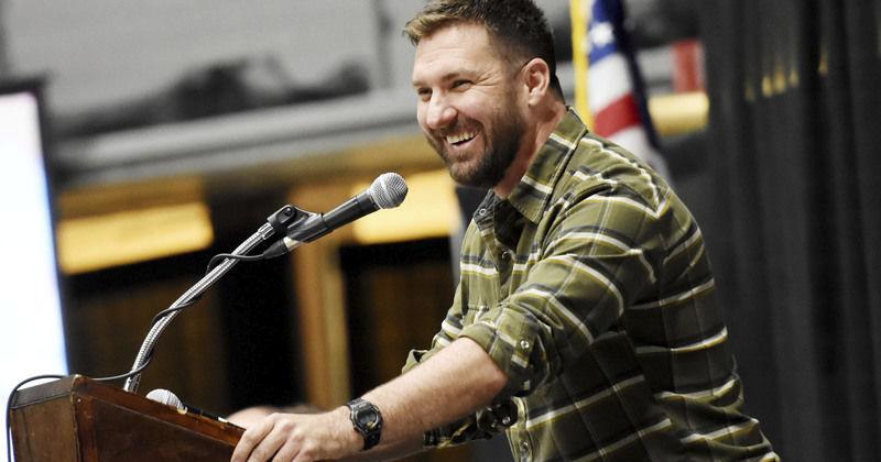 Mark Bowe to speak at annual dinner, meeting | News | register-herald.com