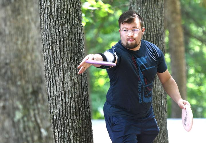 PHOTOS: Lake Stephens opens a new 18-hole disc golf course | News ...