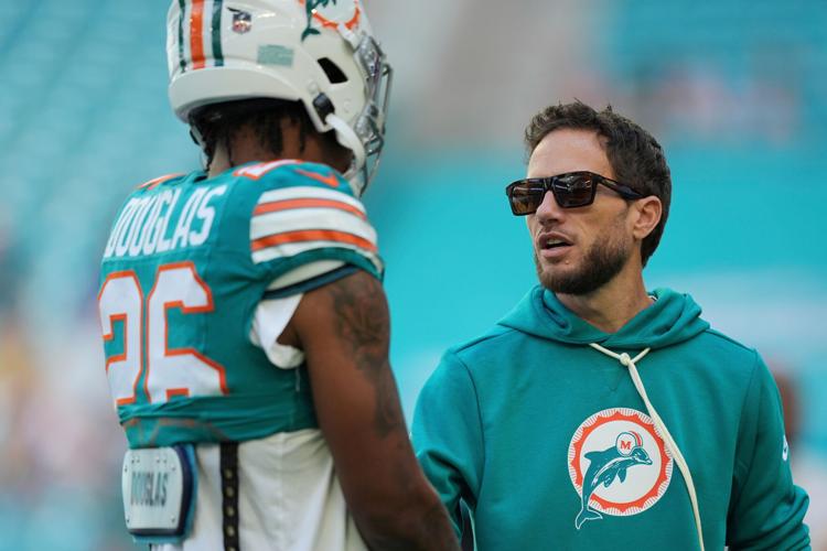 Browns interview Mike McDaniel for head coach opening | National Sports ...