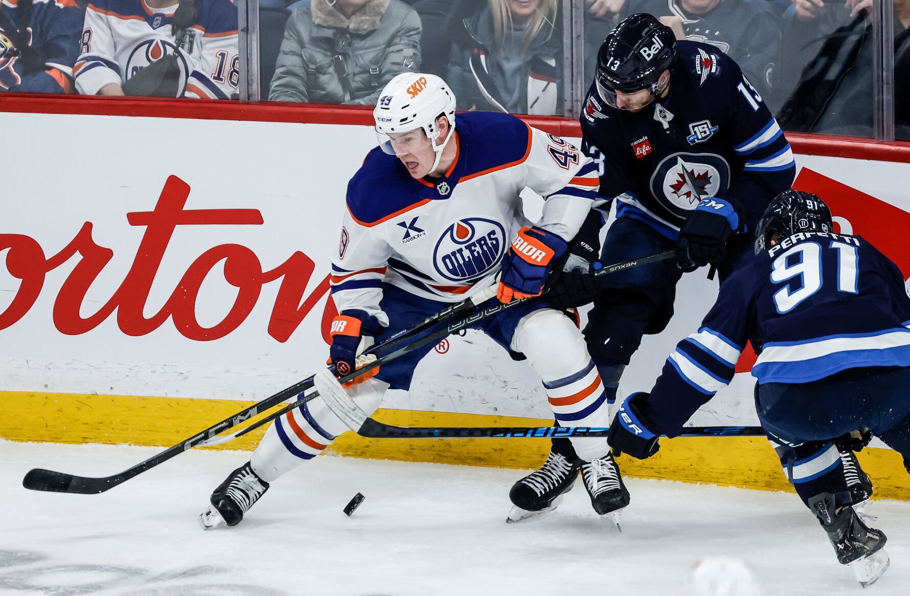 McDavid extends points streak to 17 games, Oilers hand Jets 11th ...