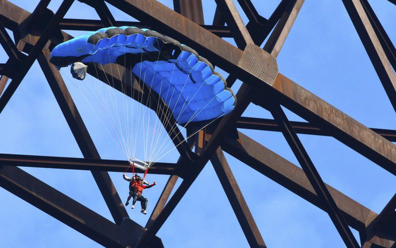 'Perfect conditions' as jumpers and spectators take in Bridge Day ...