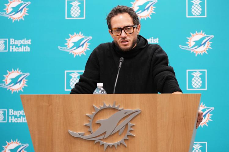 Browns interview Mike McDaniel for head coach opening | National Sports ...