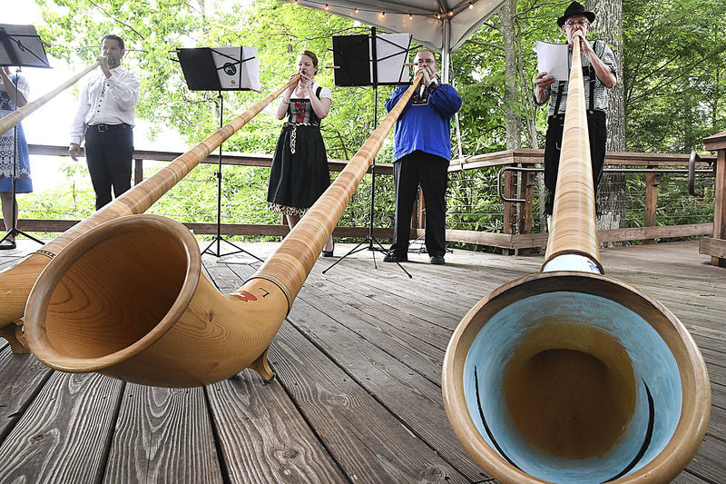 Alphorns take over the Gorge (WITH VIDEO) | News | register-herald.com