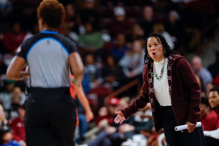 Edwards scores 18 to lead No. 2 South Carolina past Clemson 65-37 for 15th straight win in ...