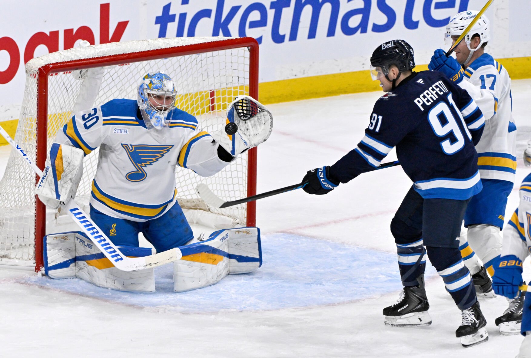 Scheifele and Morrissey power Jets to a 3-1 victory over the Blues ...