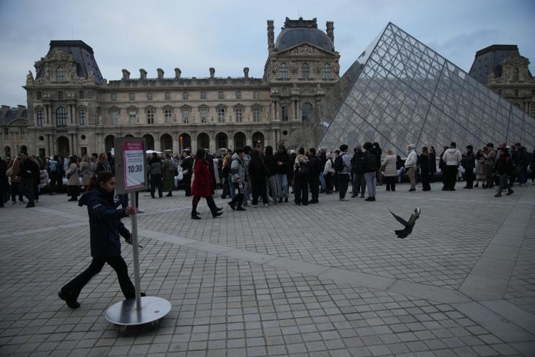 Why the world's most visited museum has reached a breaking point | News ...