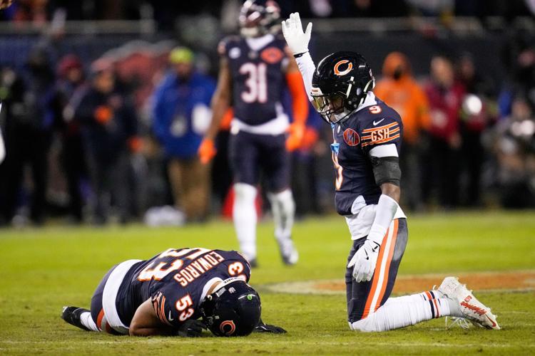 Bears linebacker T.J. Edwards to miss the rest of the season with leg ...