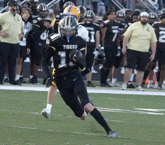 Football teams ready for penultimate week of the regular season ...