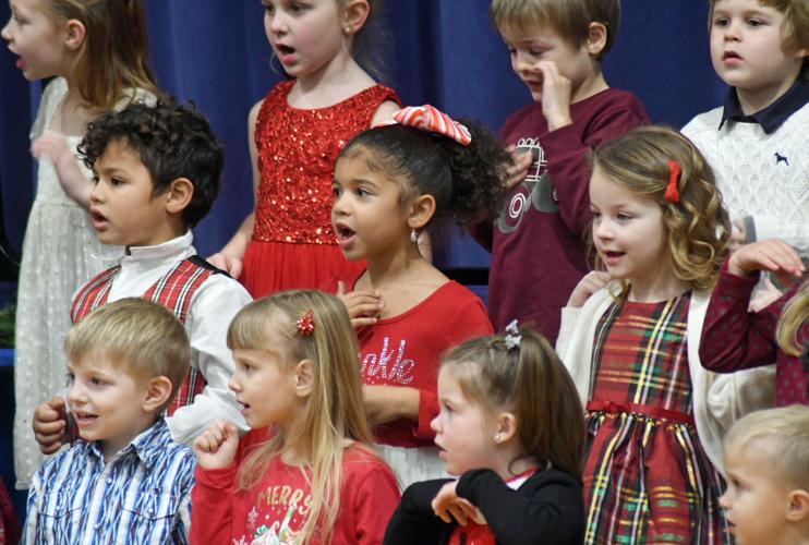 Thorntown Christmas program packs gym | Local News | reporter.net