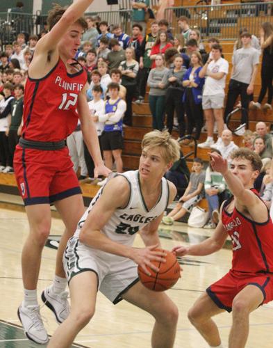 Reasoner sparks big second half for Eagles | Sports | reporter.net